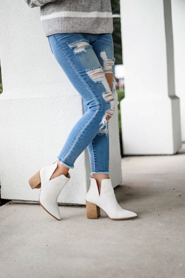 How to Style White Booties TWO Ways for Fall - on Coming Up Roses