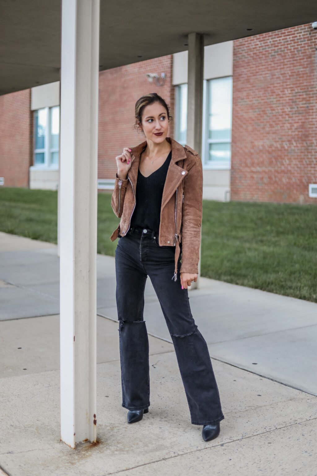 How to Style a Sweater Tank from Summer to Fall - It's under $30!